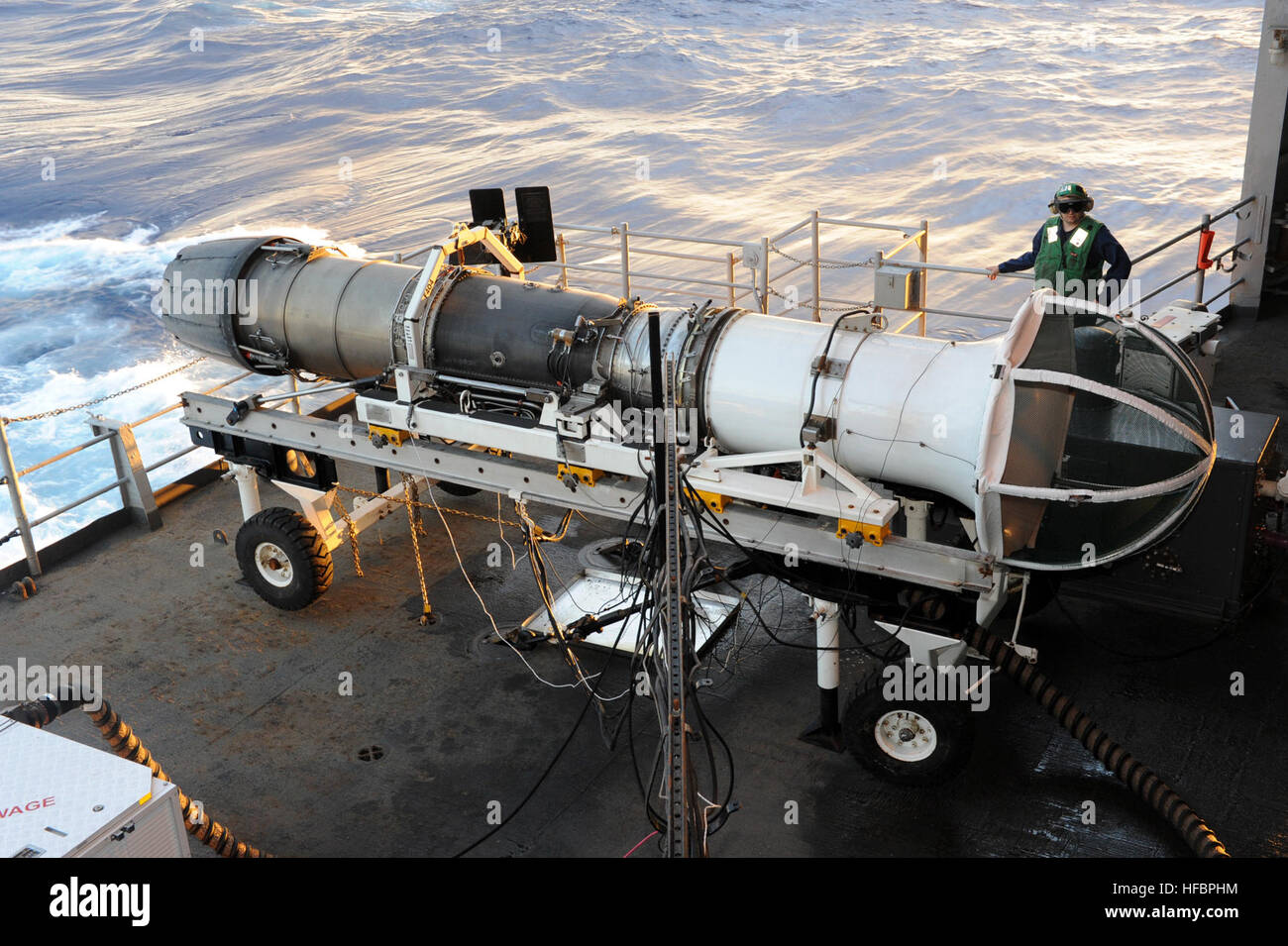 110716-N-AU622-029 ATLANTIC OCEAN (July 16, 2011) Aviation Machinist's ...