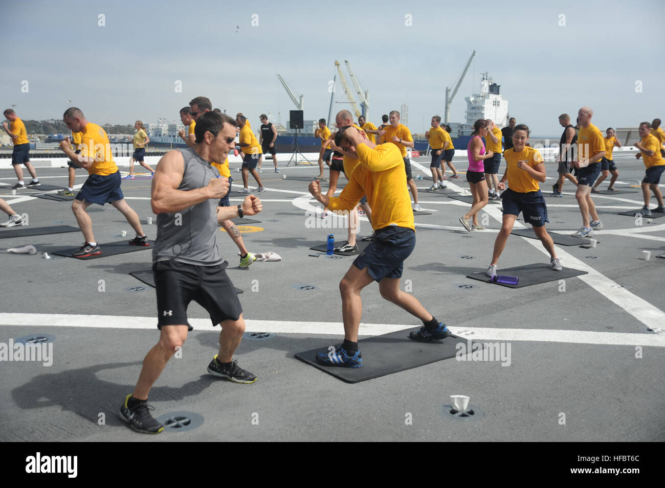 Tony horton of p90x hi-res stock photography and images - Alamy