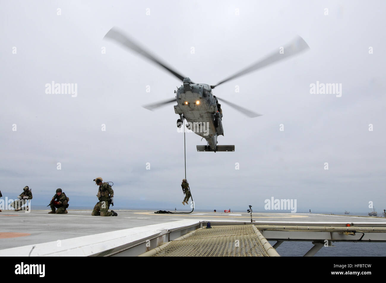 Navy seals fast rope training hi-res stock photography and images - Alamy