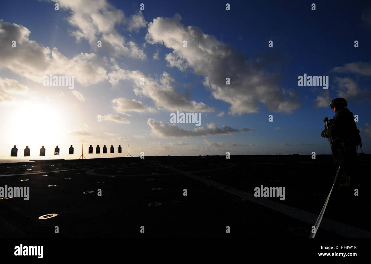 Pacific ocean communication lines hi-res stock photography and images ...