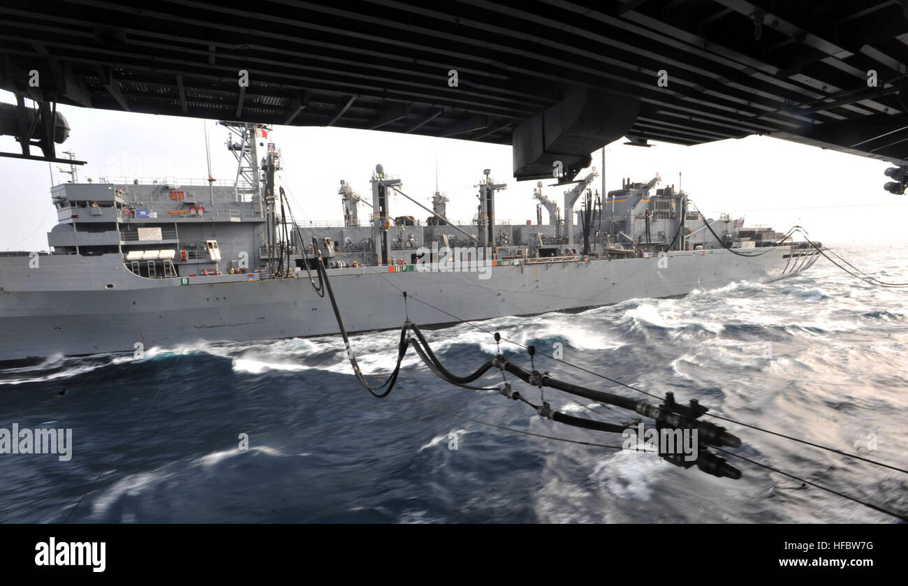 Usns arctic t aoe 8 underway replenishment hi-res stock photography and ...