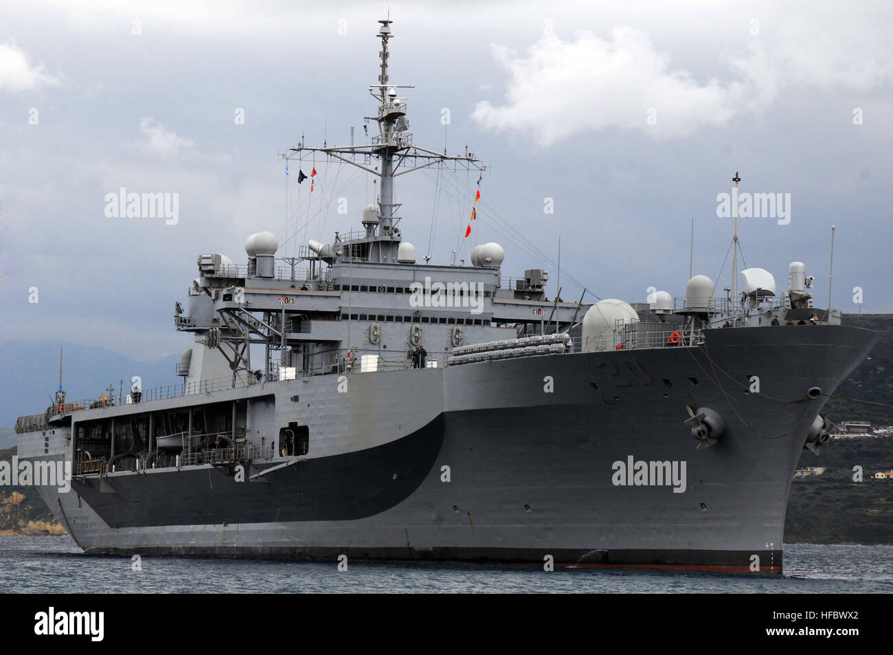 Blue ridge class command ship hi-res stock photography and images - Alamy