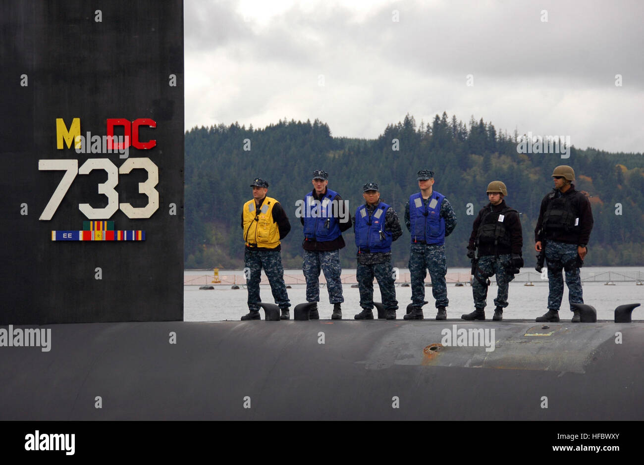 BANGOR, Wash. (Oct. 28, 2012) Sailors assigned to the Blue crew of the ...