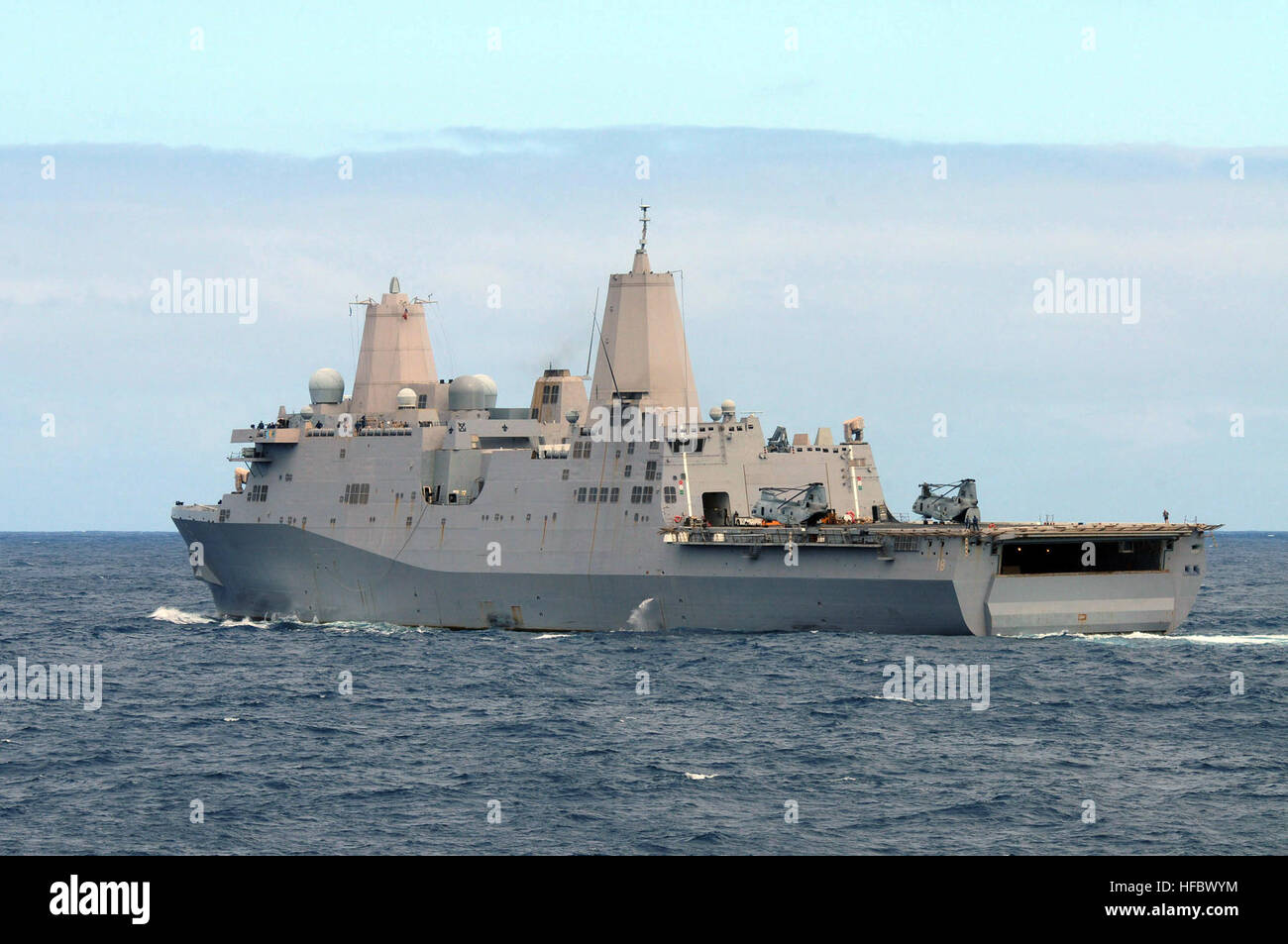 Amphibious Transport Dock Ship Uss New Orleans Lpd 18 High Resolution ...