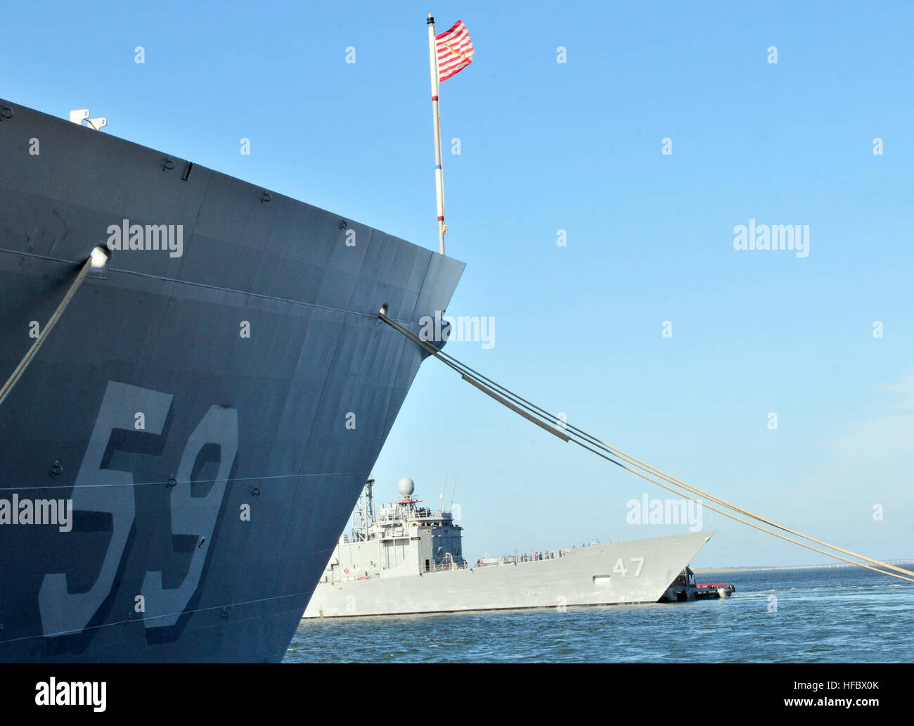 Uss nicholas ffg 47 hi-res stock photography and images - Alamy