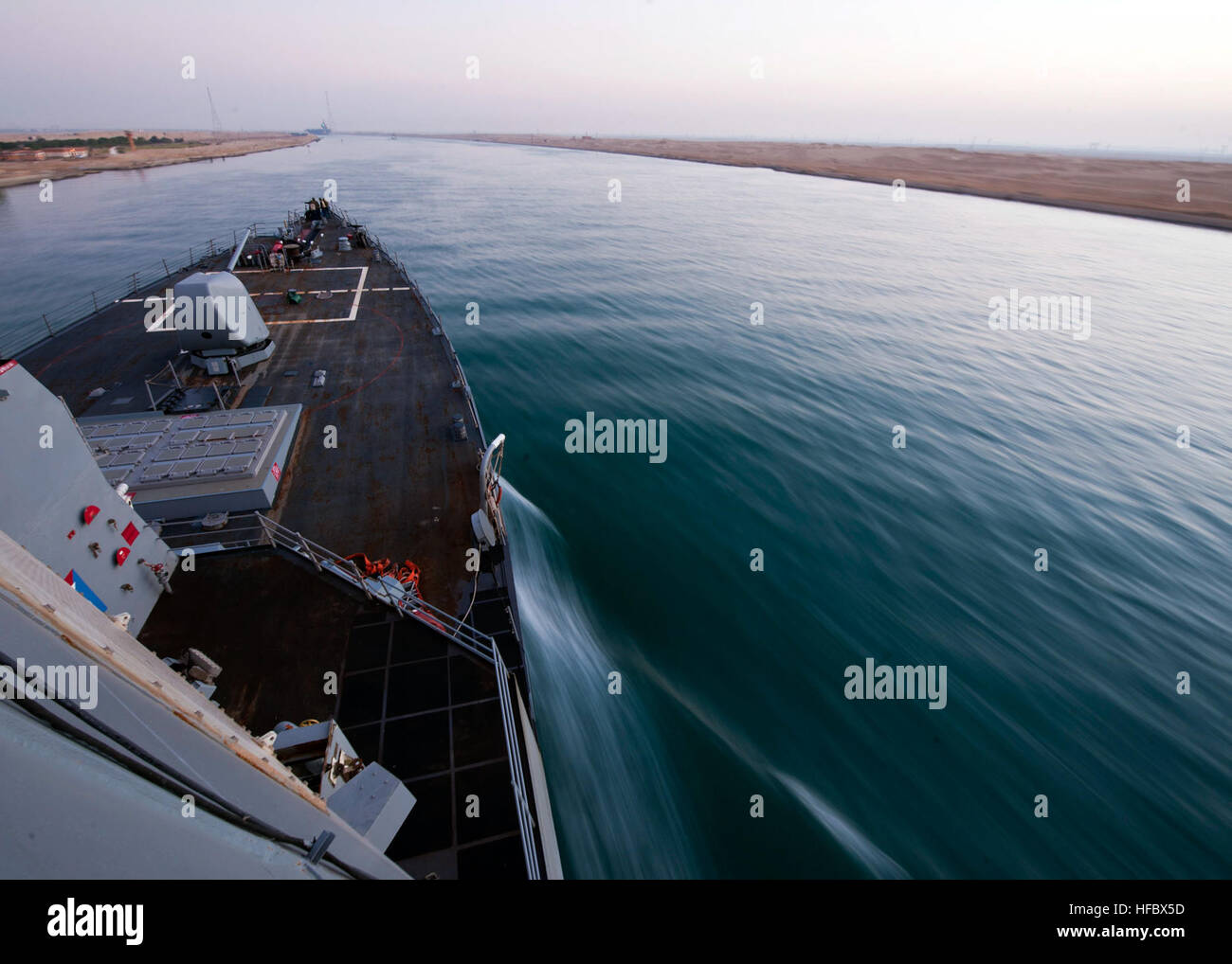SUEZ CANAL (Oct. 12, 2012) The guided-missile destroyer USS Porter (DDG ...