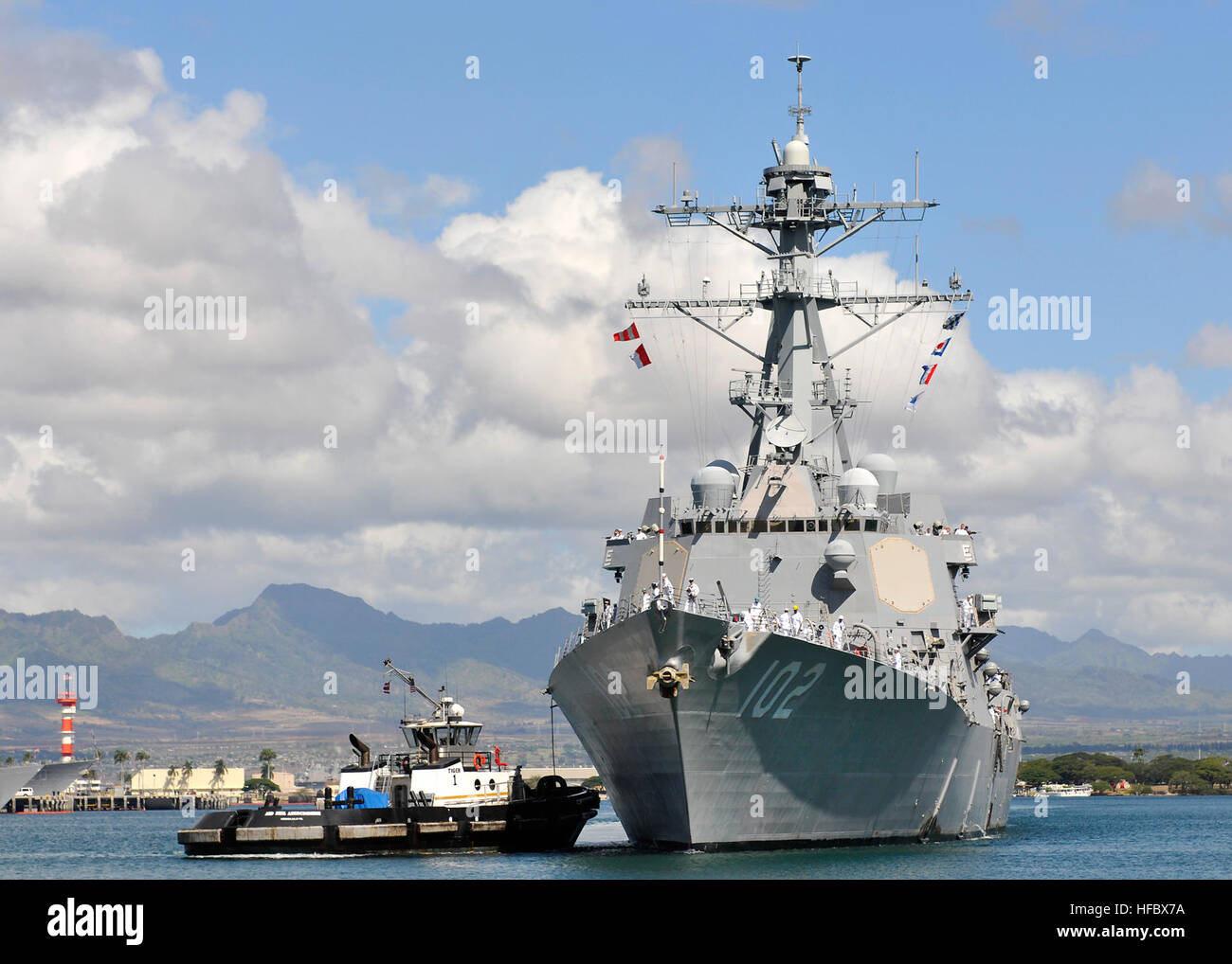 120822-N-QG393-002 PEARL HARBOR (Aug. 22, 2012) The San Diego-based ...