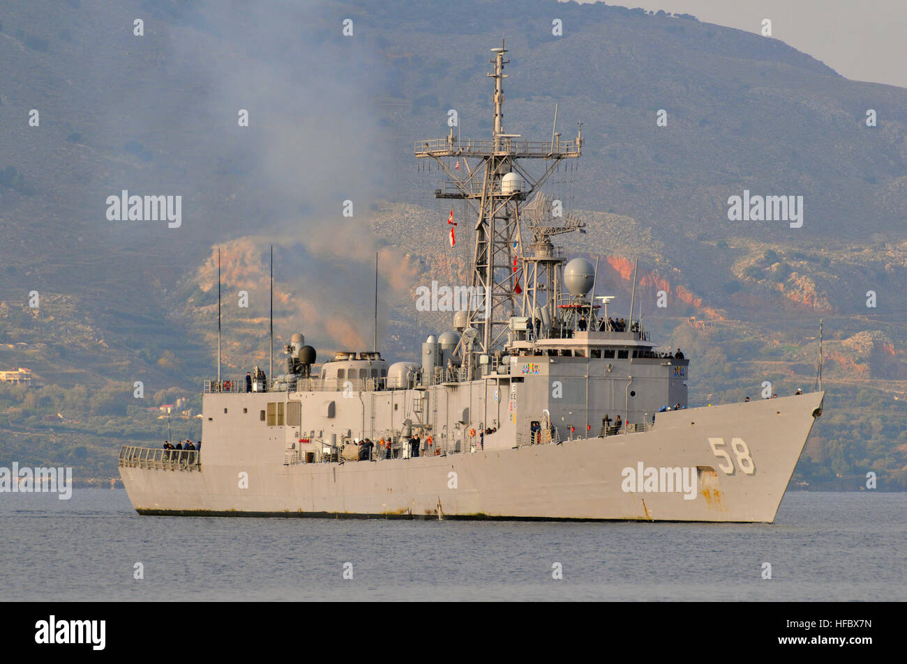 Guided missile frigate uss samuel b roberts ffg 58 hi-res stock ...