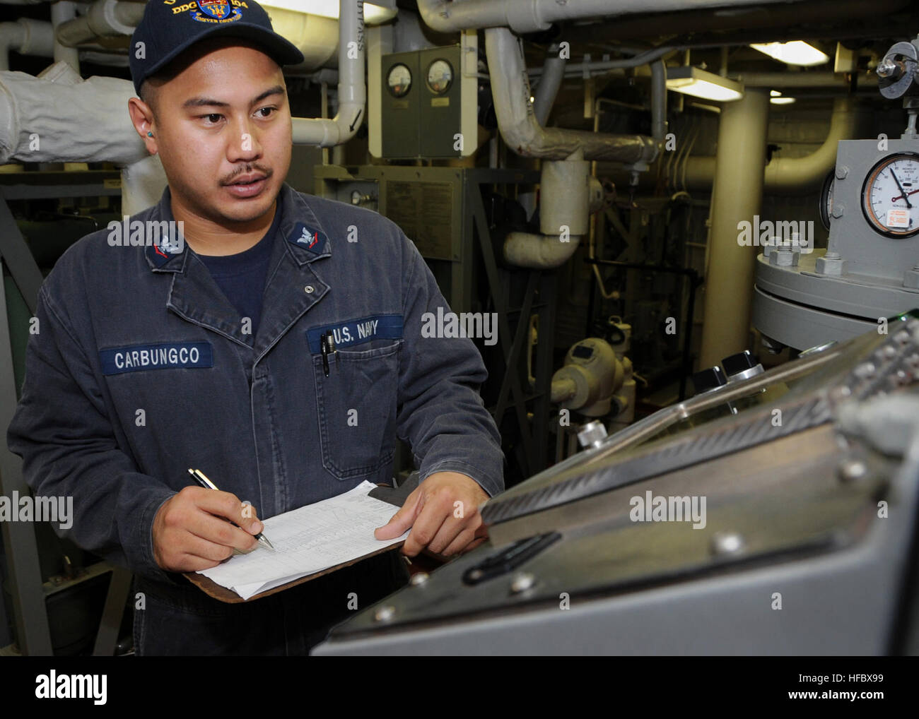 110113-N-7095C-096 ARABIAN SEA (Jan. 13, 2011) Gas Turbine System ...