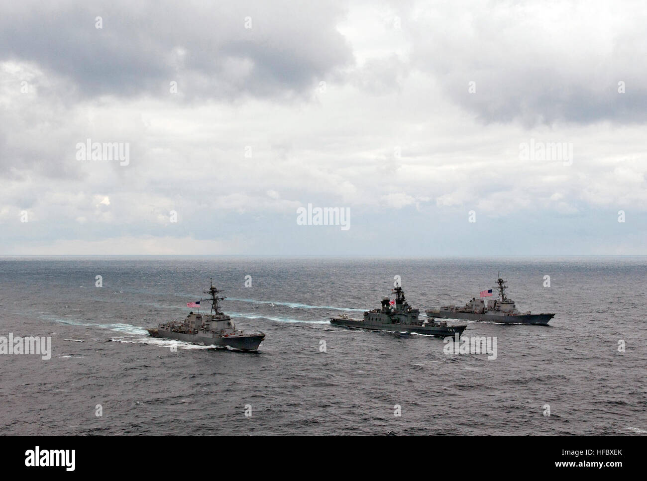 110110-N-7981E-543 PACIFIC OCEAN (Jan. 10, 2011) The Japan Maritime ...