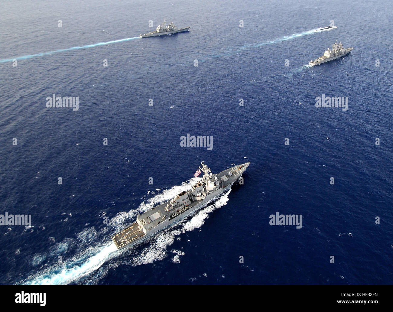 110405-N-WP746-287 PACIFIC OCEAN (April 5, 2011) The fast attack ...