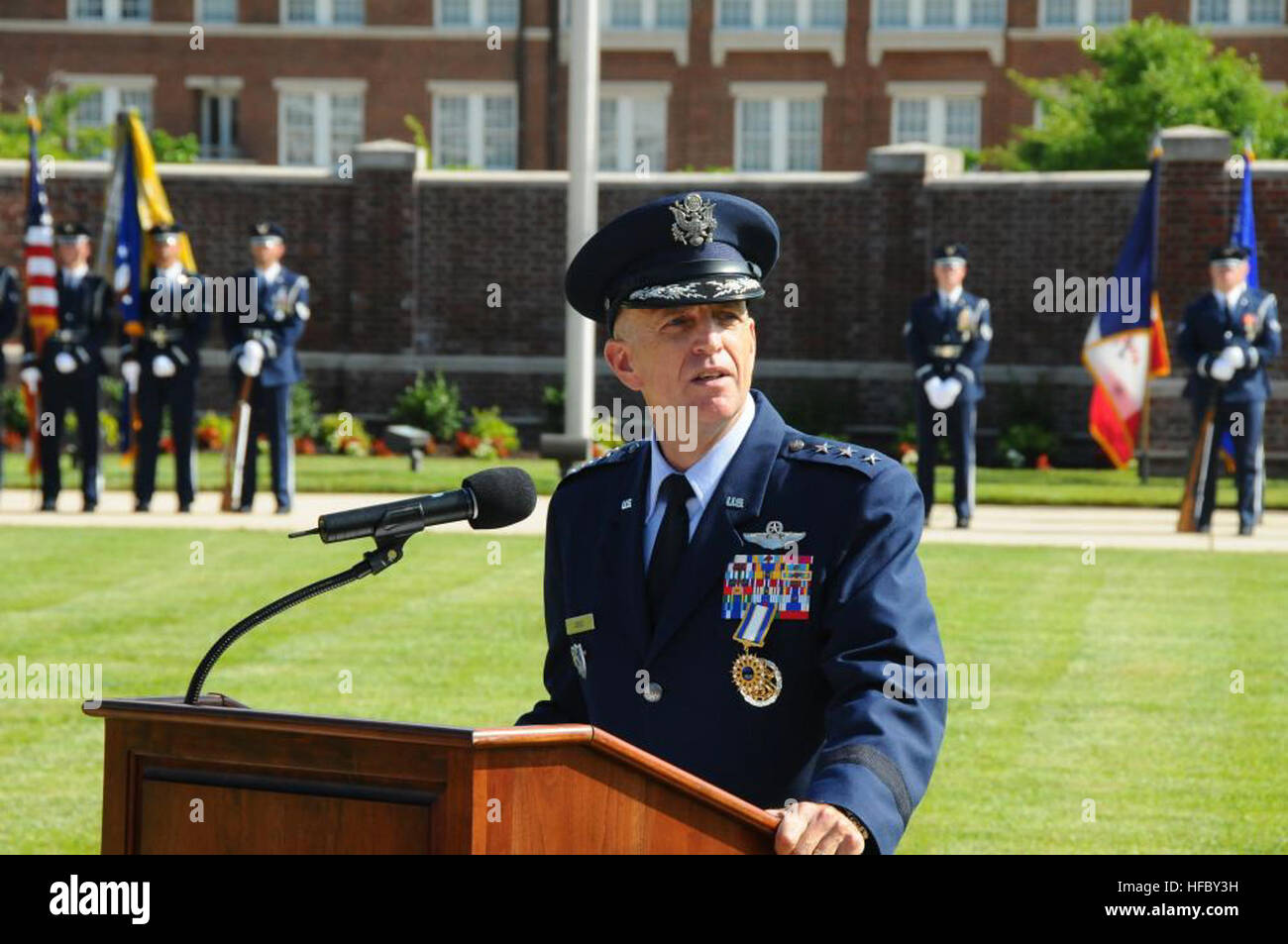 Former AFDW commander recognized for leadership Stock Photo - Alamy