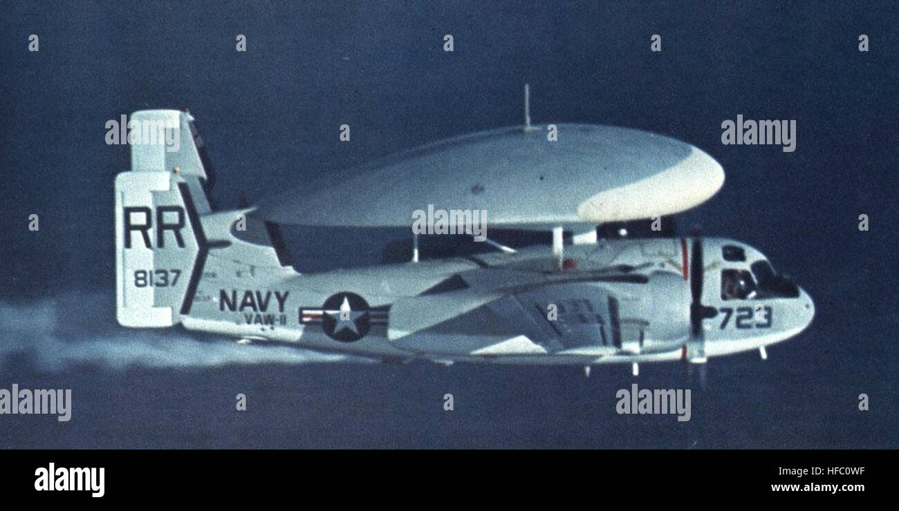 Grumman E-1B Tracer of VAW-111 in flight 1966 Stock Photo - Alamy
