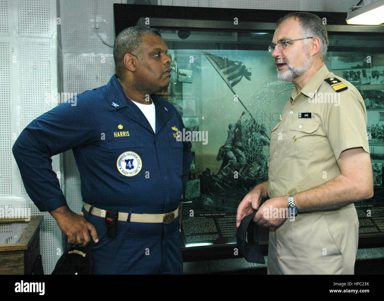 060902-N-2954M-007 Arabian Sea (Sept. 2, 2006) - U.S. Navy Capt ...