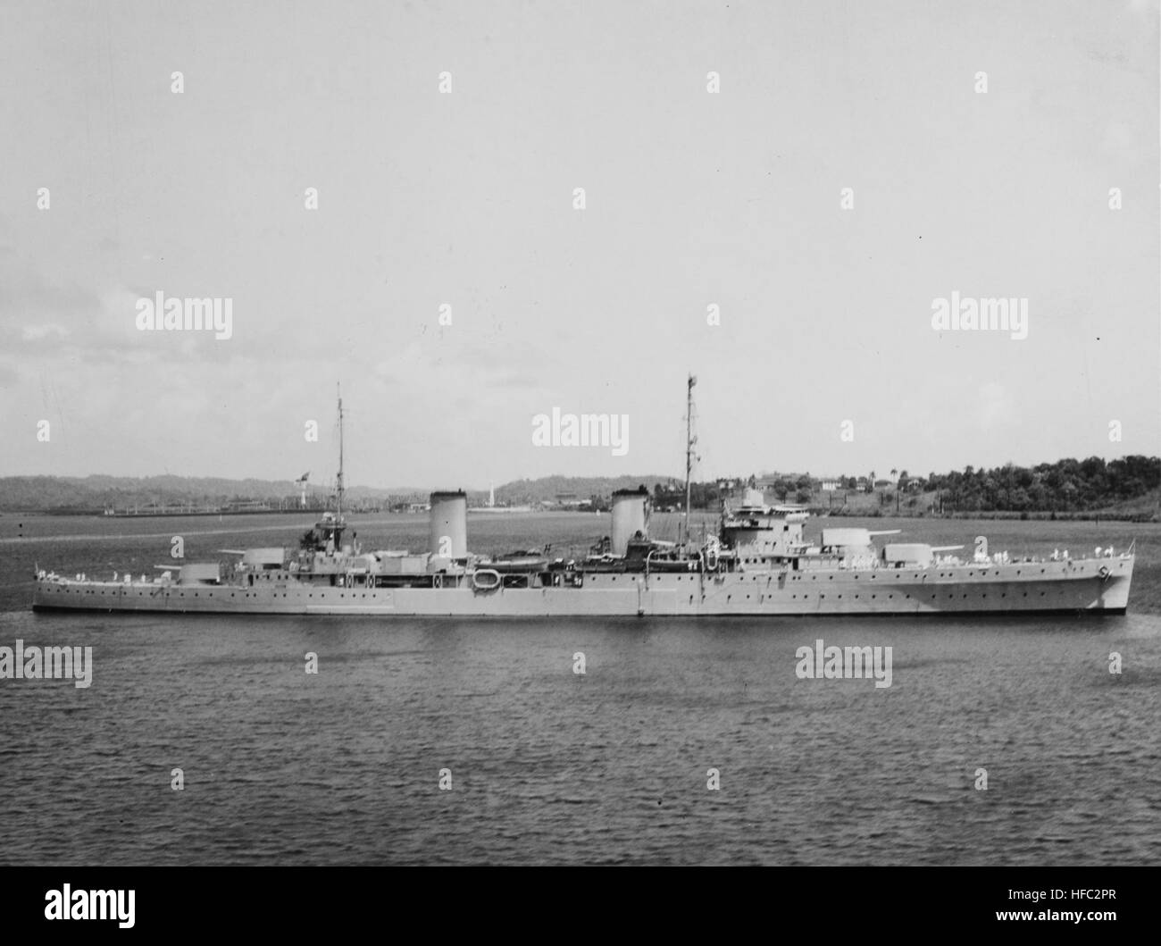 HMAS Perth (D29) in Gatun Lake, Panama Canal, in March 1940 Stock Photo ...