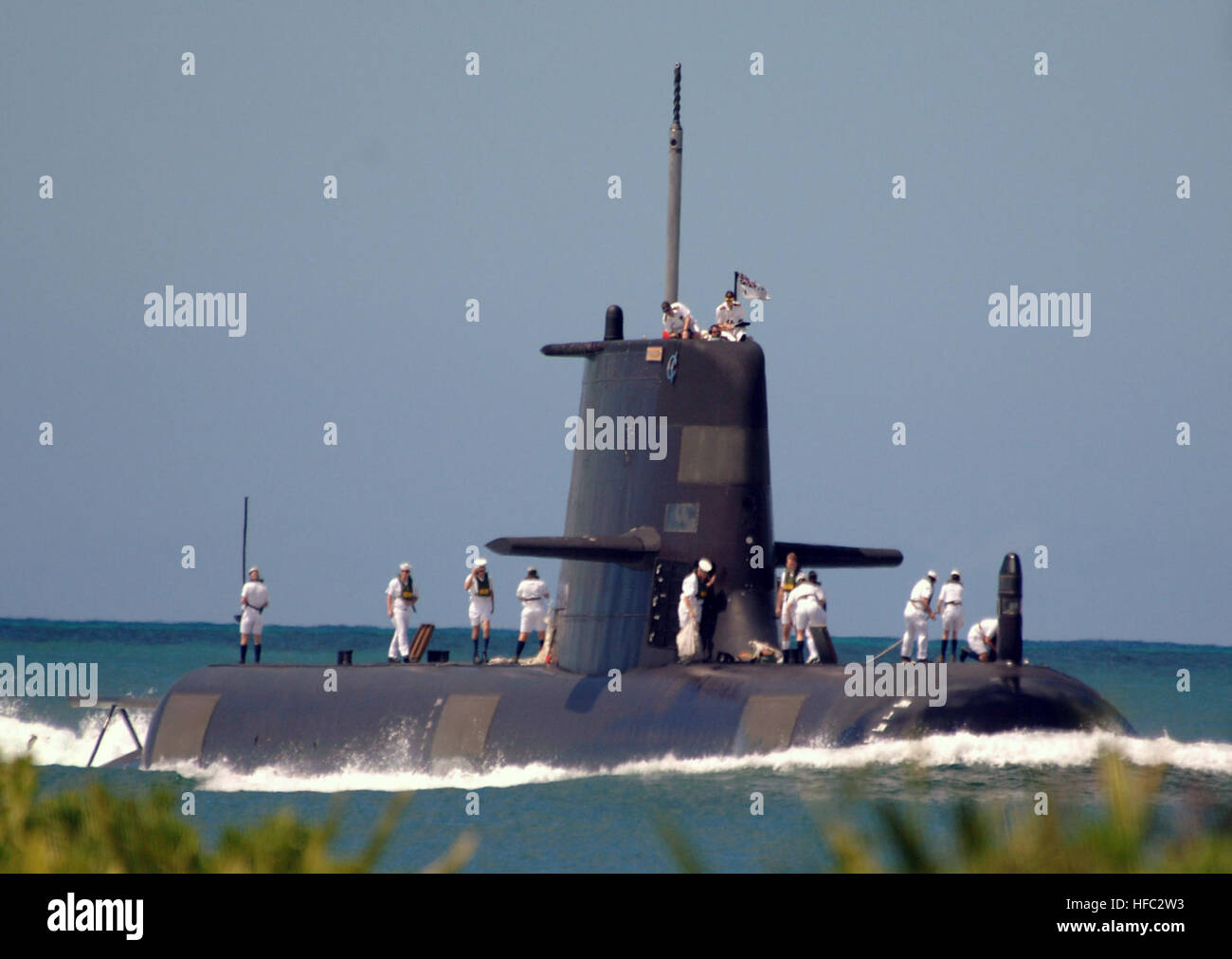 HMAS Waller, an Australian Collins-class submarine, conducts submerged ...