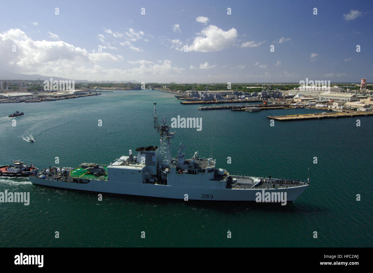 Hmcs algonquin hi-res stock photography and images - Alamy