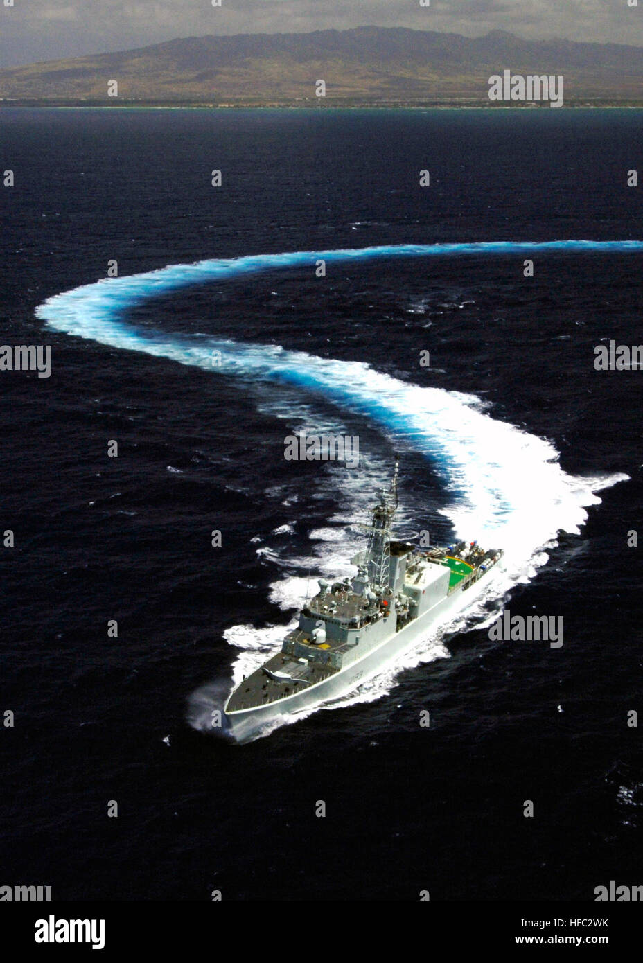 Hmcs iroquois hi-res stock photography and images - Alamy