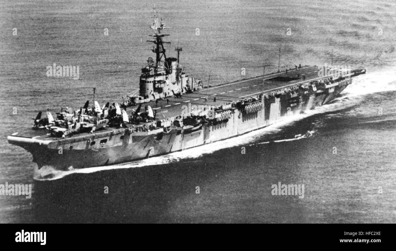 HMCS Magnificent (CVL 21) underway c1950 Stock Photo - Alamy