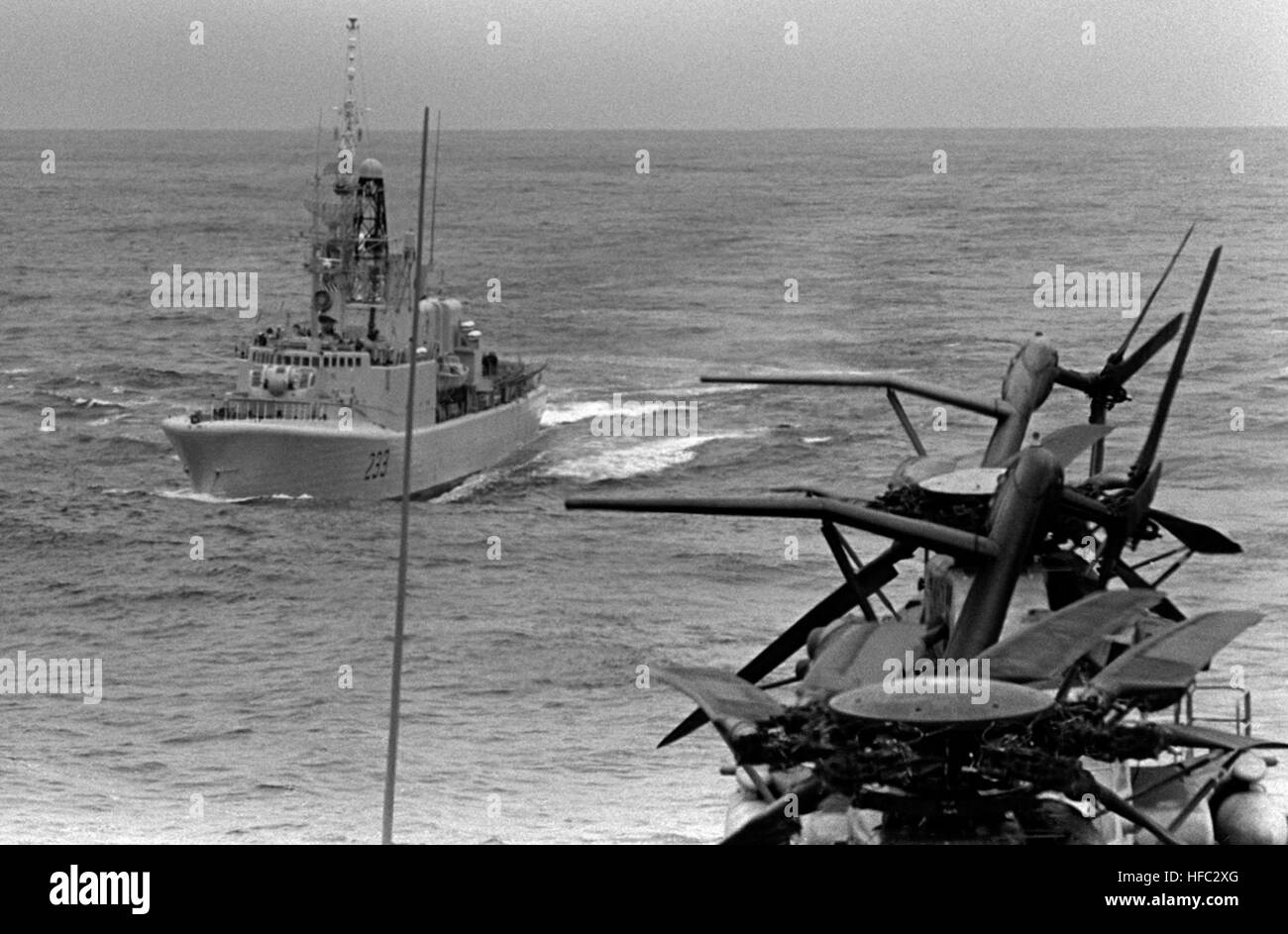 HMCS Fraser (DDH 233) in the Baltic 1992 Stock Photo - Alamy