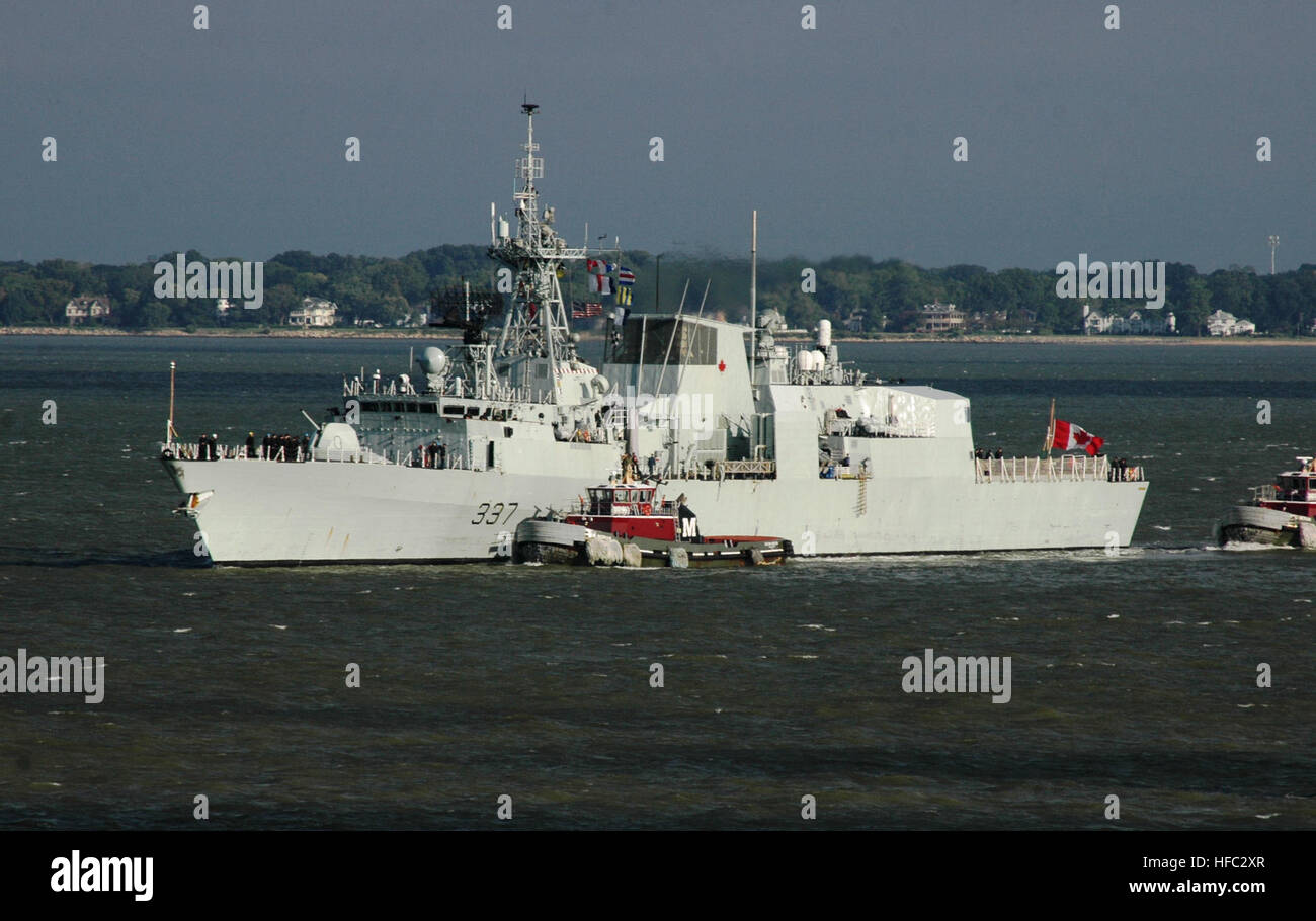 Hmcs fredericton 2009 hi-res stock photography and images - Alamy
