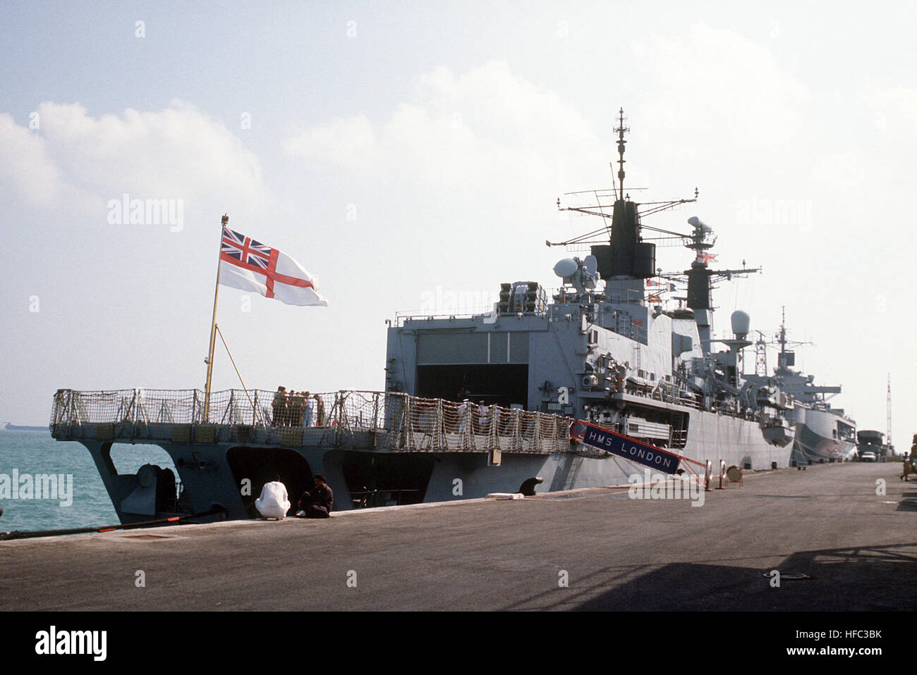 British frigate hms london hi-res stock photography and images - Alamy