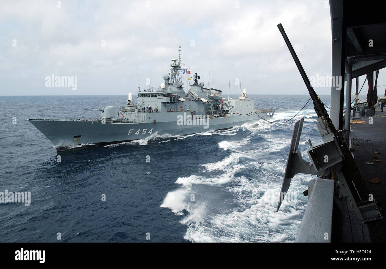 020510-N-6492H-503 At sea aboard USS Seattle (AOE 3) May 10, 2002 ...