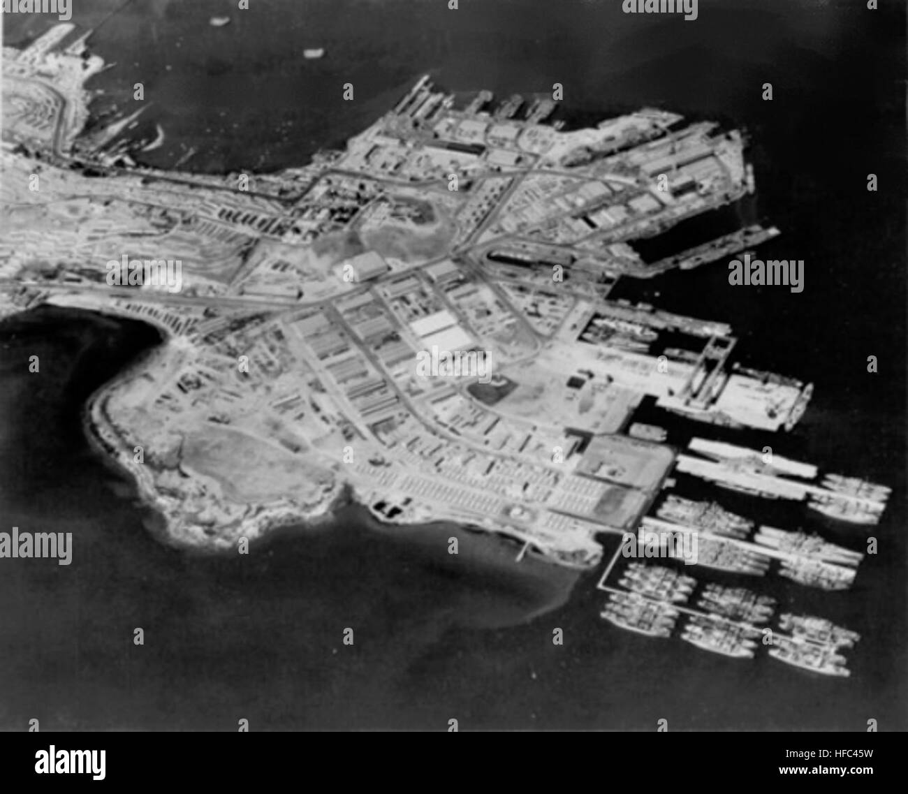 Hunters Point Naval Shipyard aerial 1948 Stock Photo - Alamy