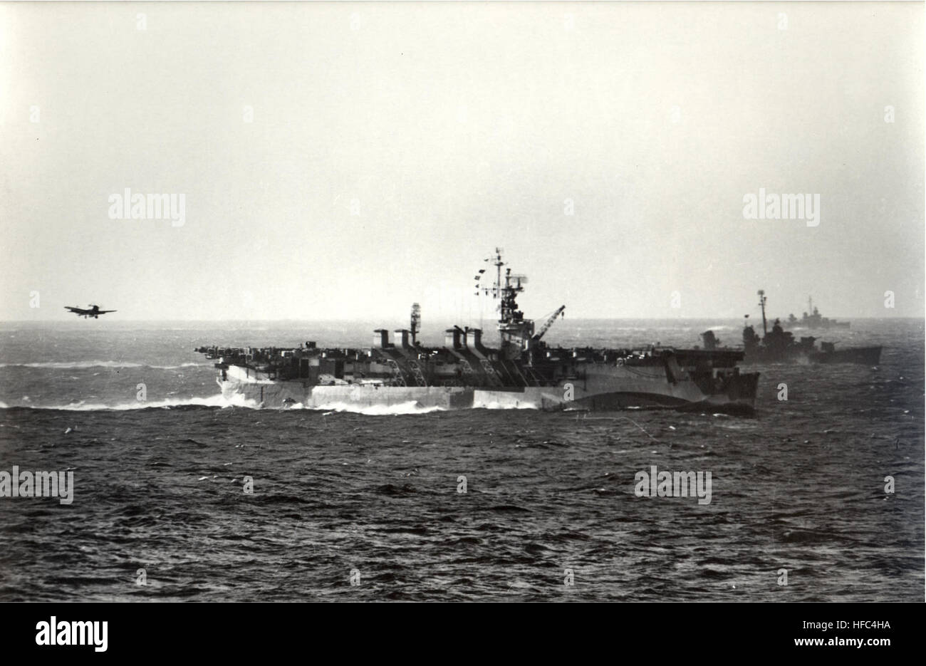 Independence class CVL with F6F landing 1944 Stock Photo - Alamy
