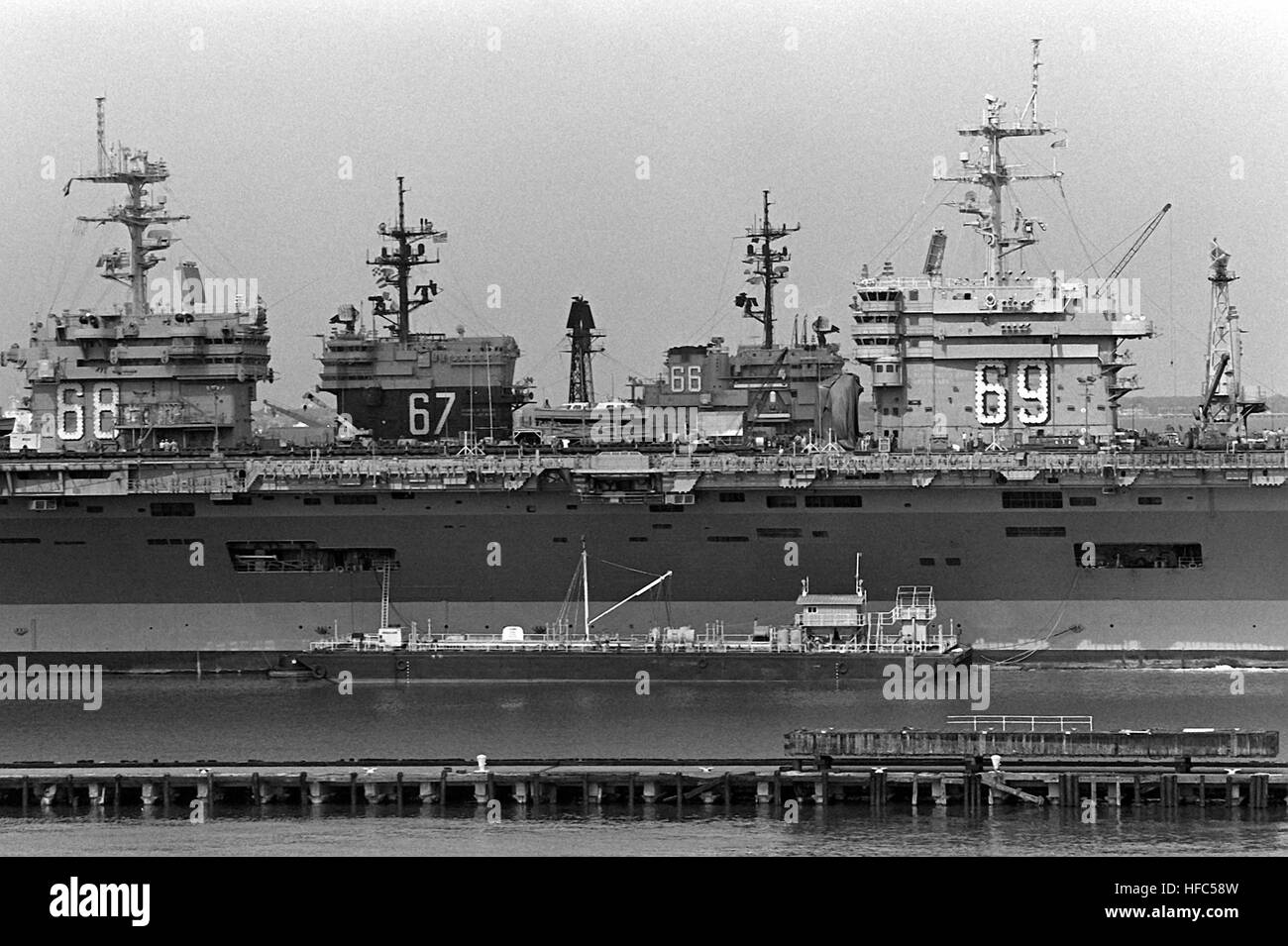 Us navy cv 67 Black and White Stock Photos & Images - Alamy