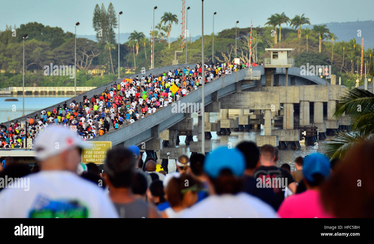 Ford island bridge run hi-res stock photography and images - Alamy