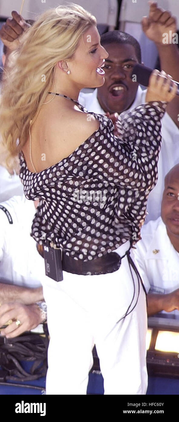 Jessica Simpson side Stock Photo - Alamy