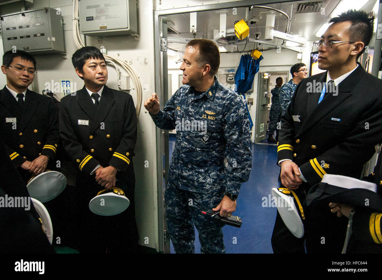 140129-N-XK455-013 YOKOSUKA, Japan (Jan. 29, 2014) Capt. Russell Hays ...