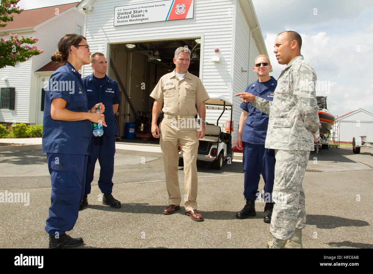 Navy coast guard officers hi-res stock photography and images - Alamy