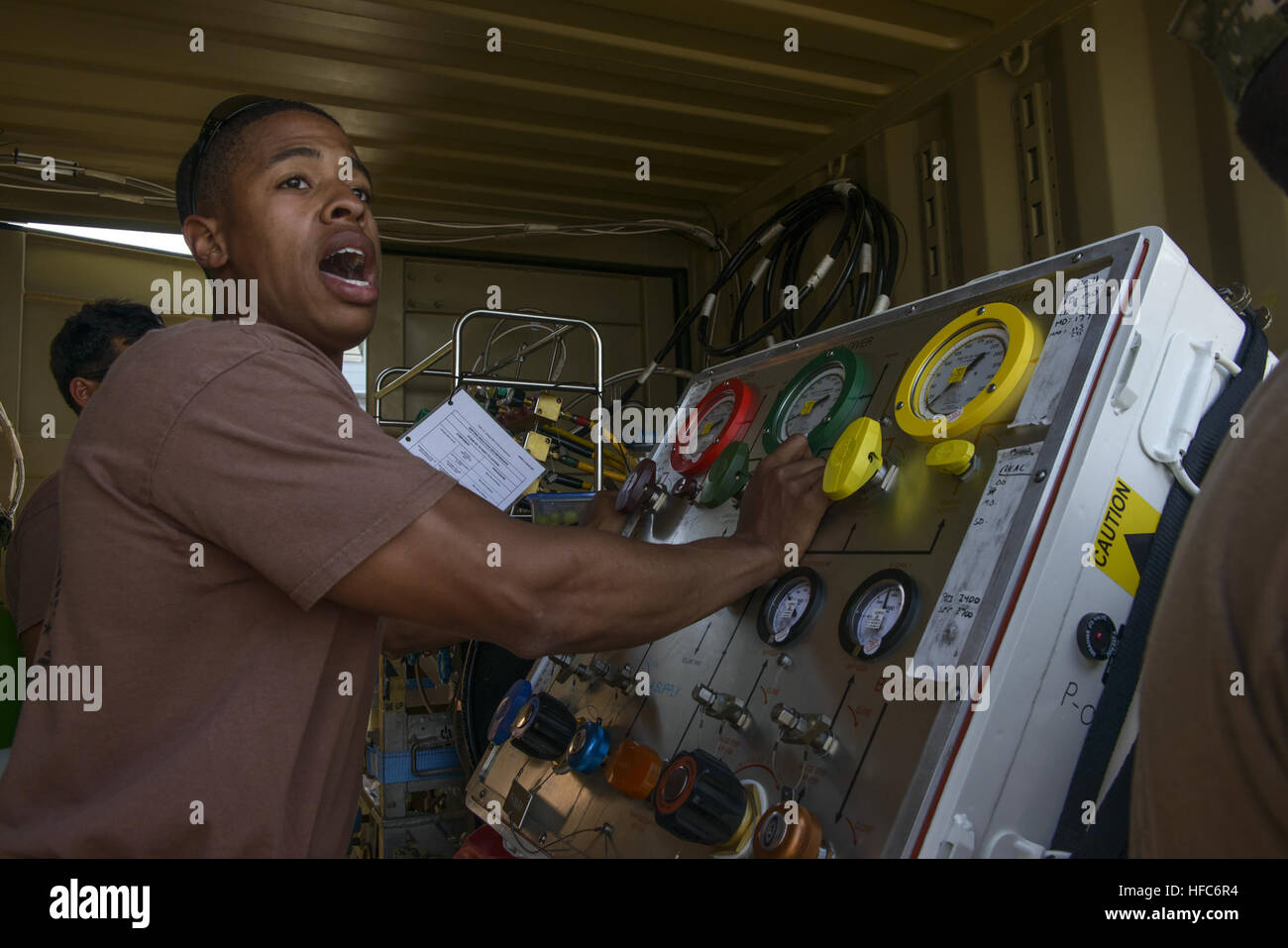 Fly away dive system hi-res stock photography and images - Alamy