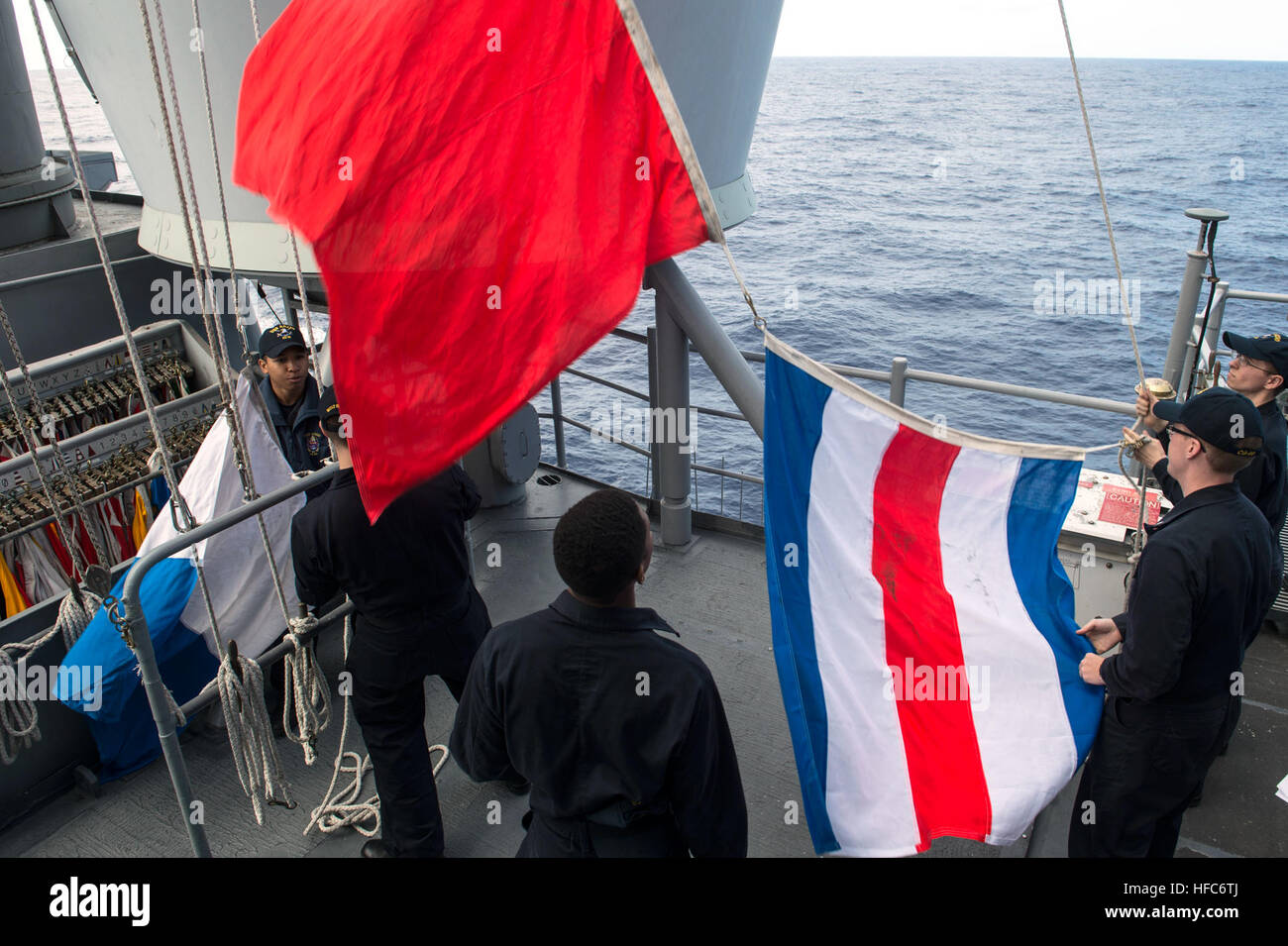 Hoist flags hi-res stock photography and images - Alamy