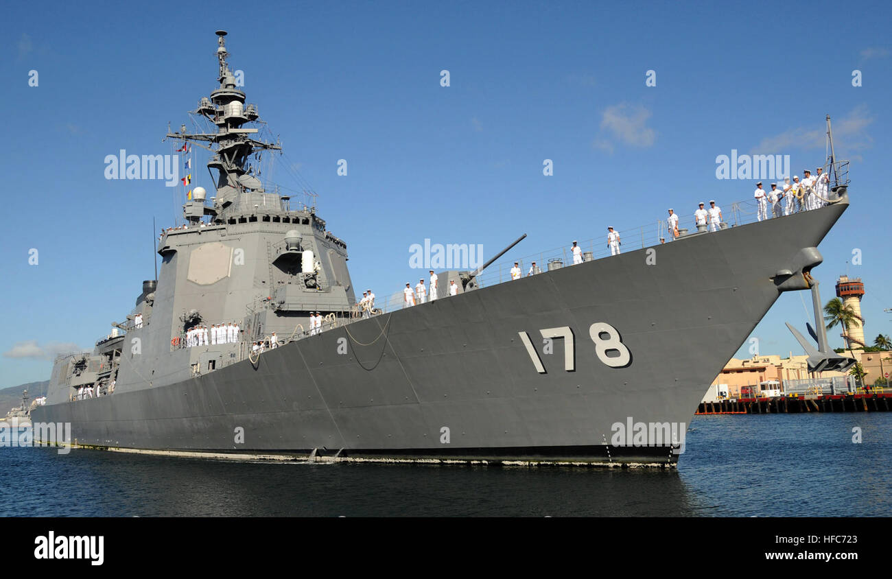 The JMSDF guided-missile destroyer JS Ashigara (DDG 178) arrives at ...