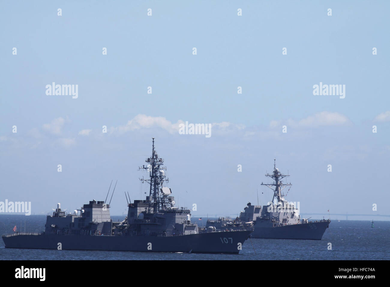 YOKOSUKA, Japan (Aug. 5, 2010) – The guided-missile destroyer USS ...