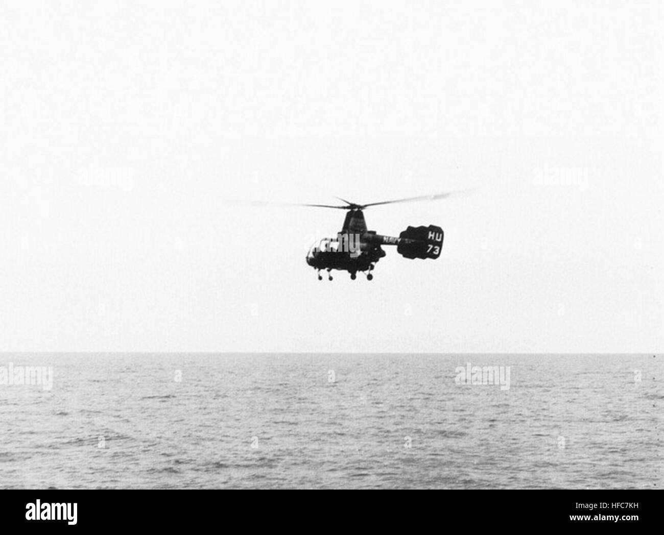 Rotary wing deployment Black and White Stock Photos & Images - Alamy