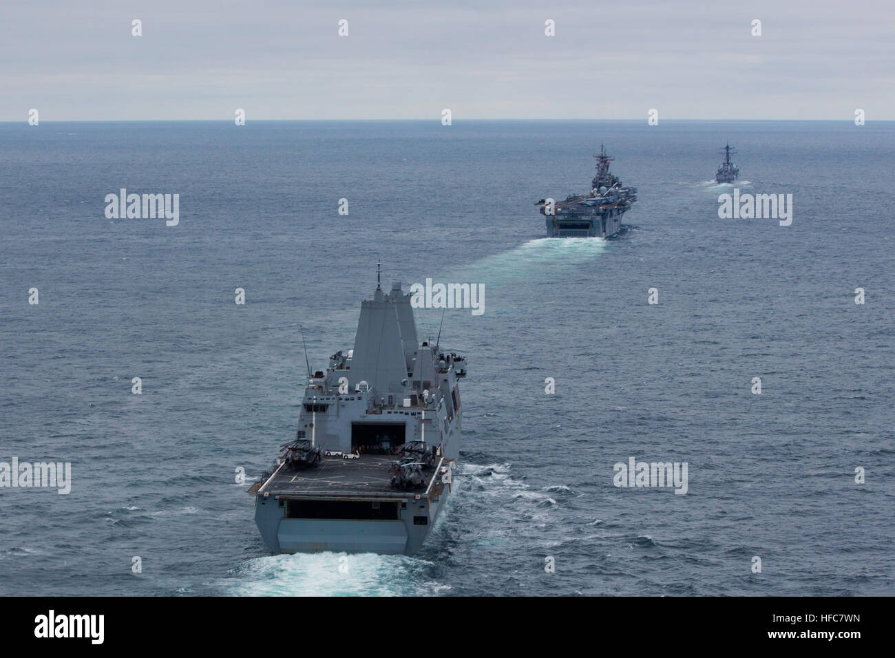The amphibious transport dock USS San Antonio (LPD 17), amphibious ...