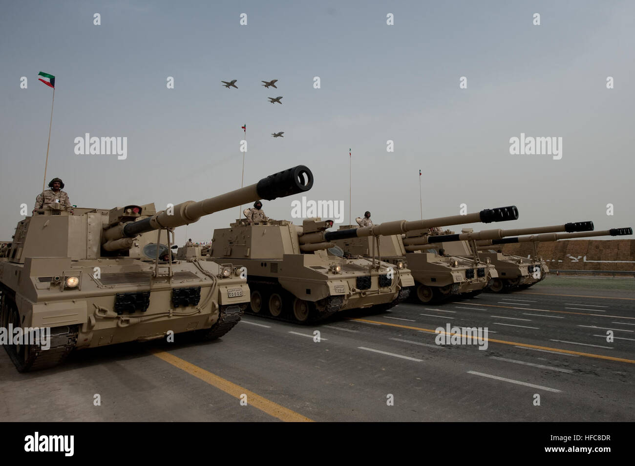 Kuwait national day parade hi-res stock photography and images - Alamy