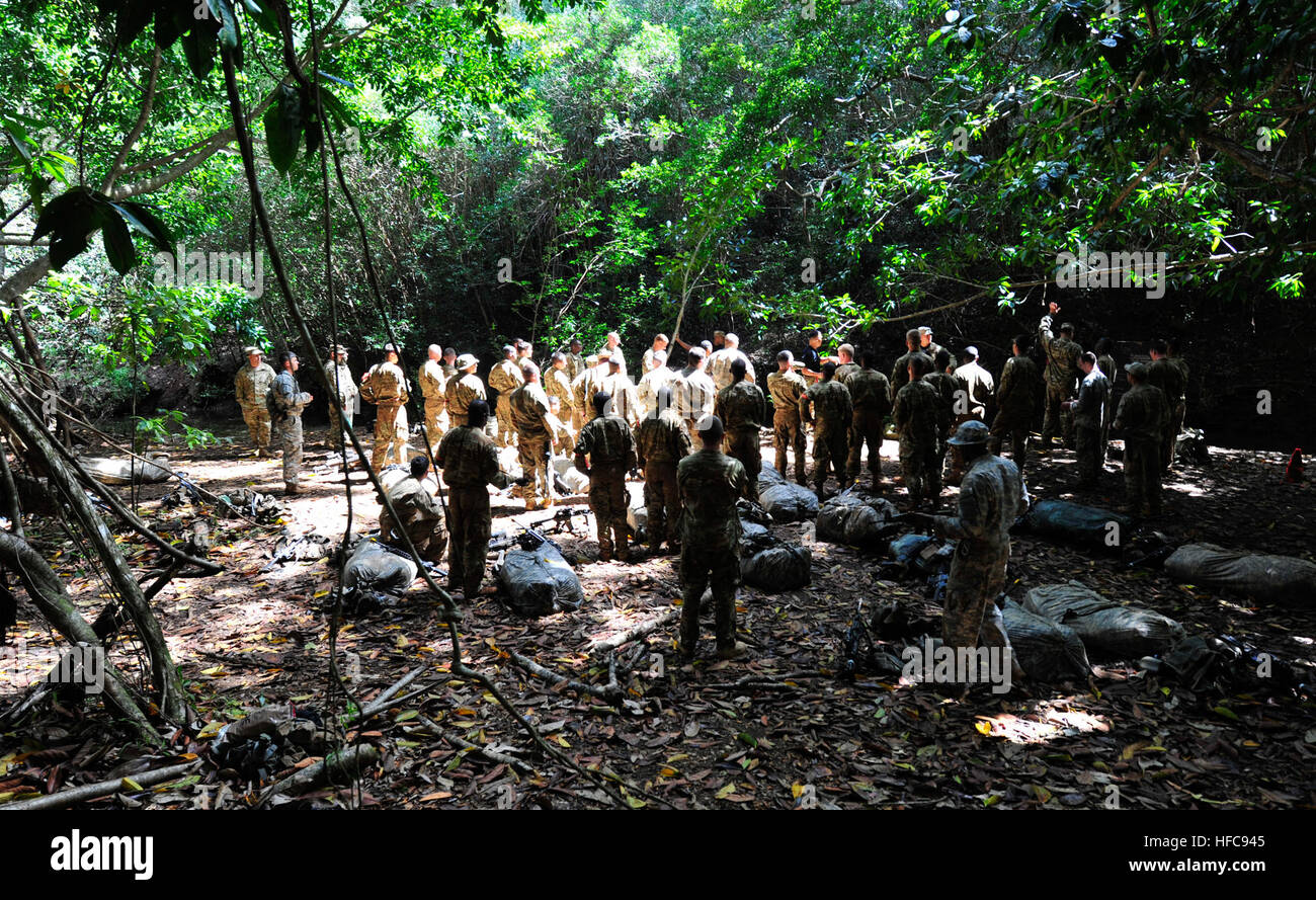 Jungle operations training center hi-res stock photography and images ...