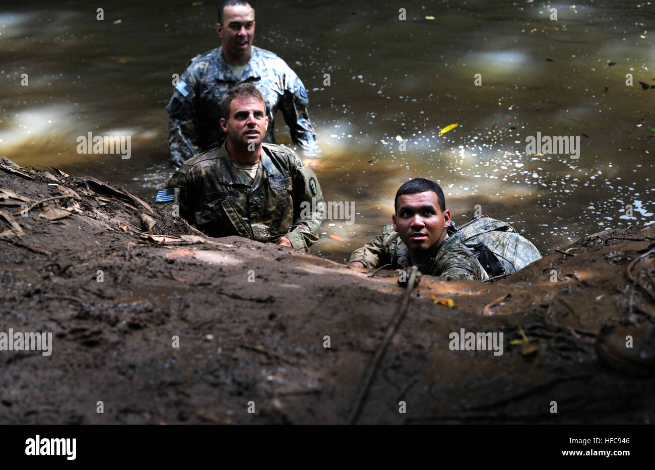 Students conduct waterborne operations, at the 25th Infantry Division ...
