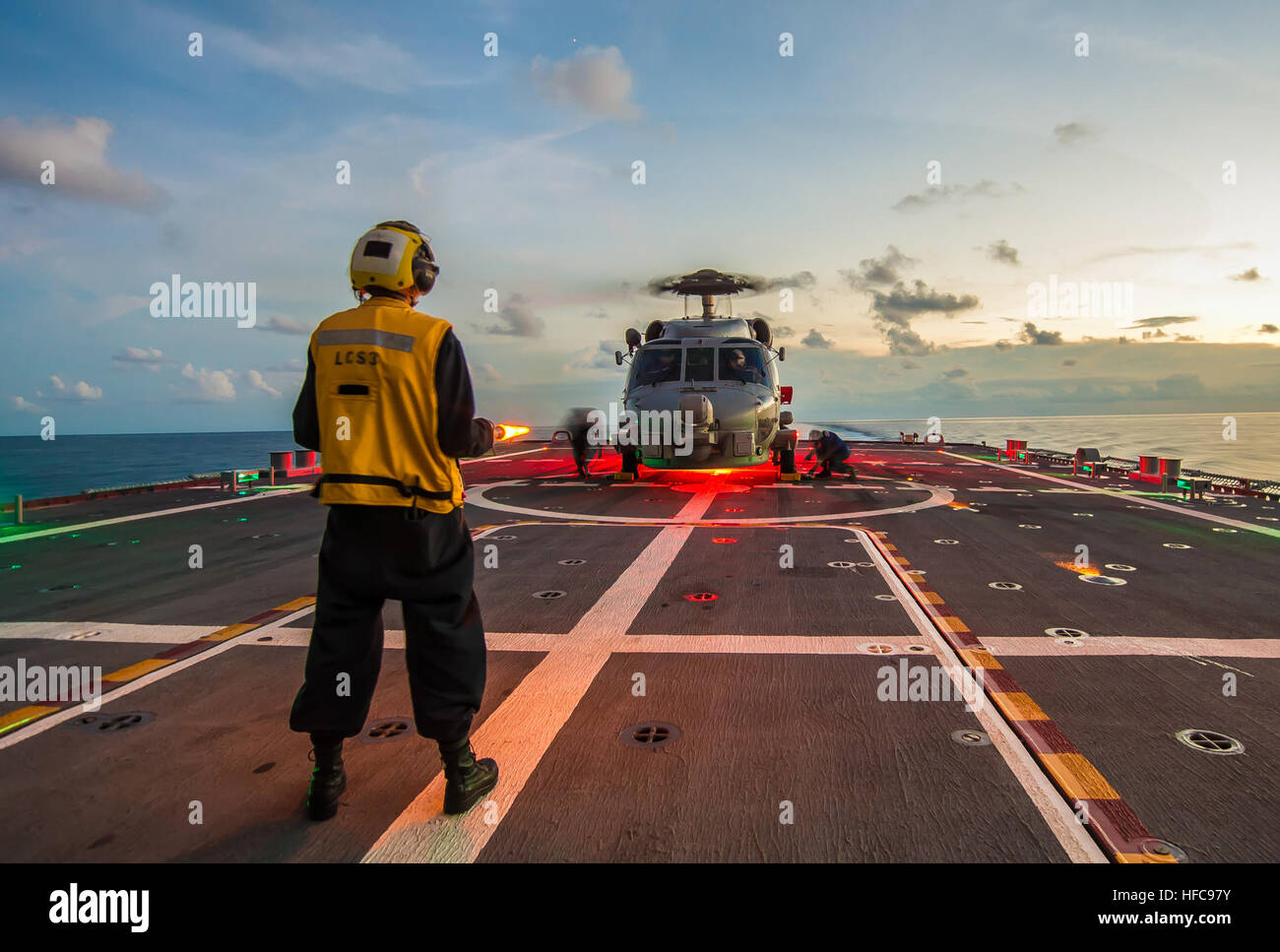 150430-N-VO234-257 SOUTH CHINA SEA (April 30, 2015) Sailors assigned to ...