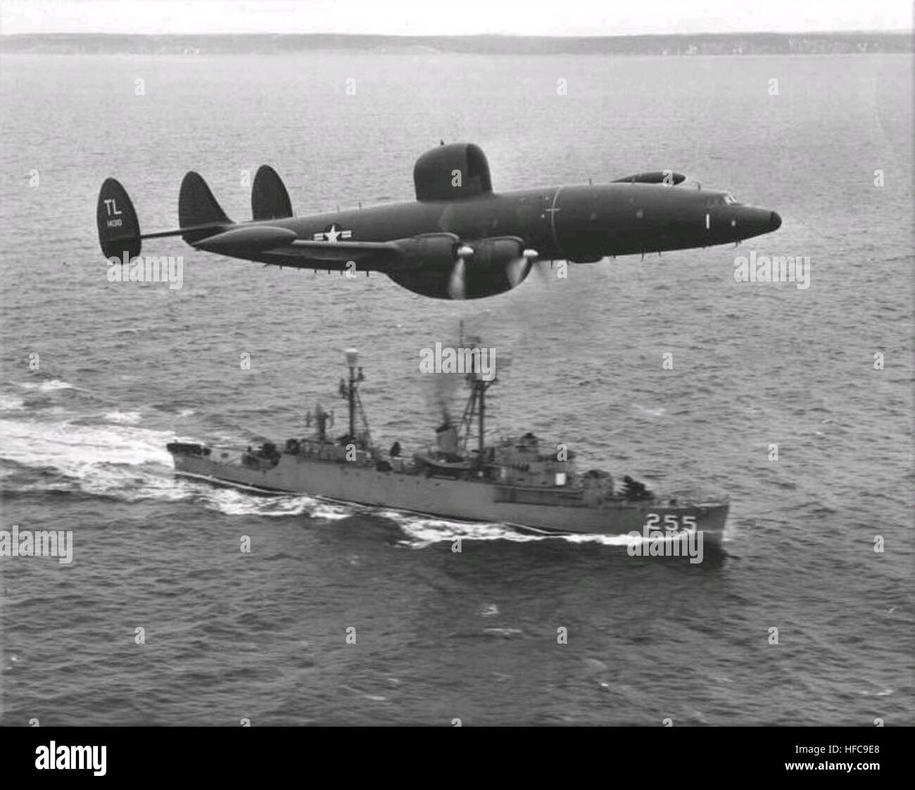 Lockheed WV-2 USS Sellstrom DER-255 1957 Stock Photo - Alamy