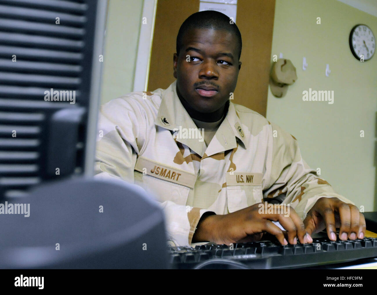 GUANTANAMO BAY, Cuba – Navy Hospital Corpsman 3rd Class Arthur Manning ...