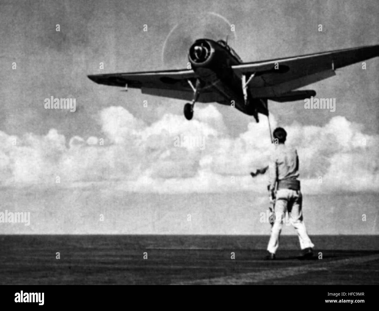 Bomber flight deck hi-res stock photography and images - Alamy