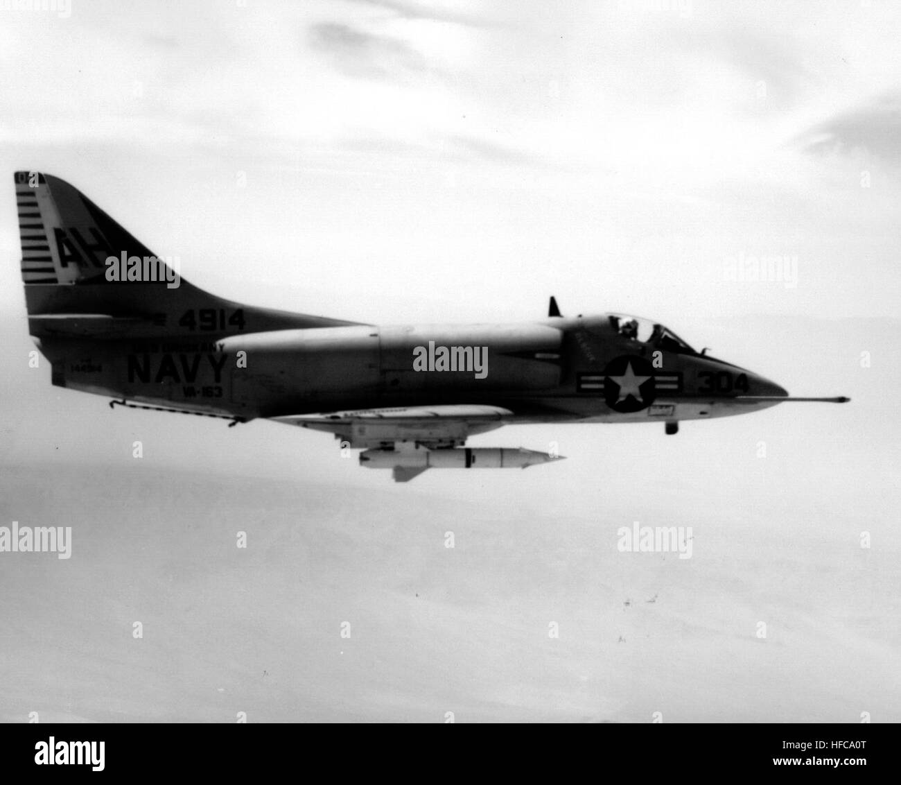 Bullpup hi-res stock photography and images - Alamy