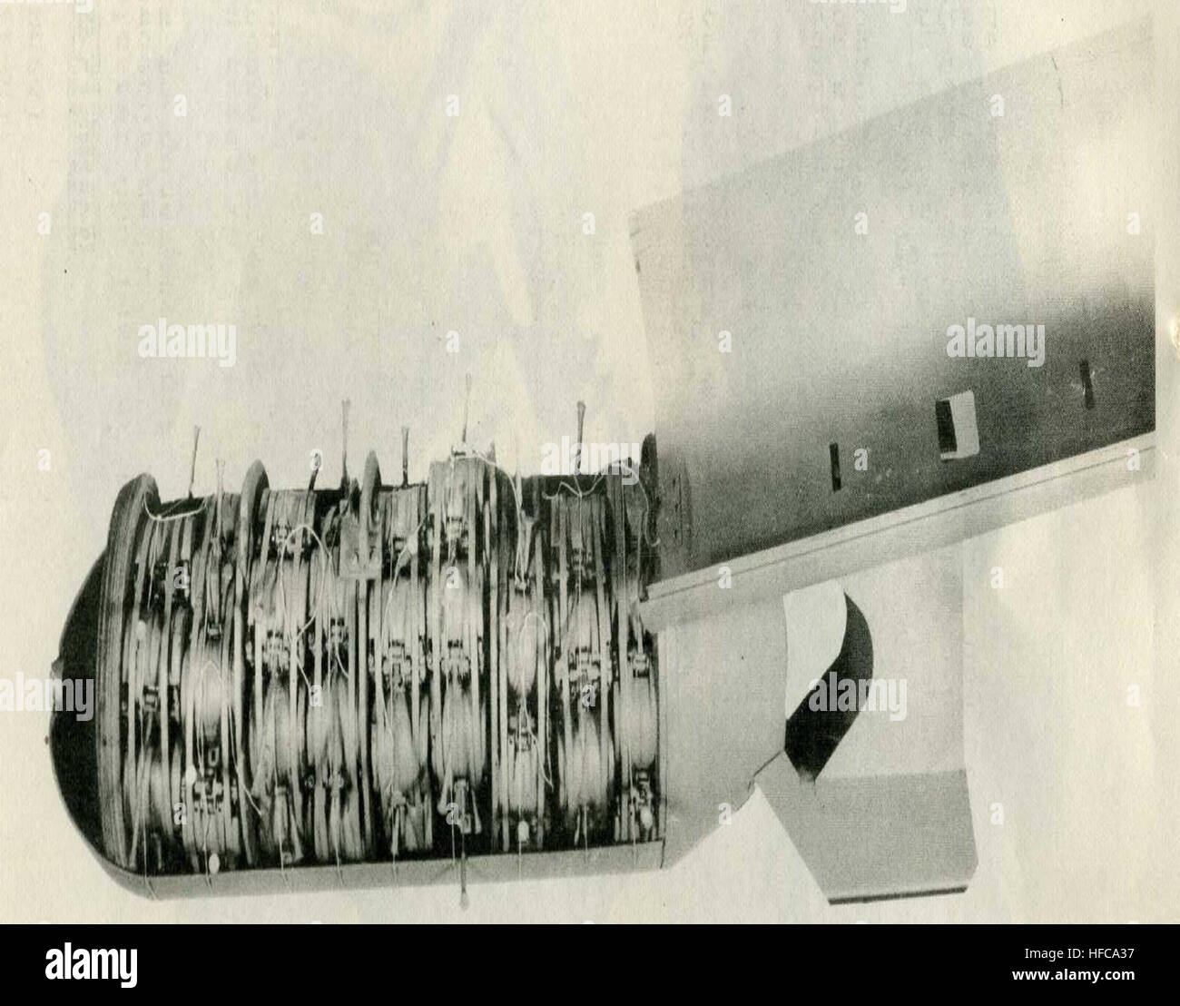 M29 cluster bomb (inside view Stock Photo - Alamy