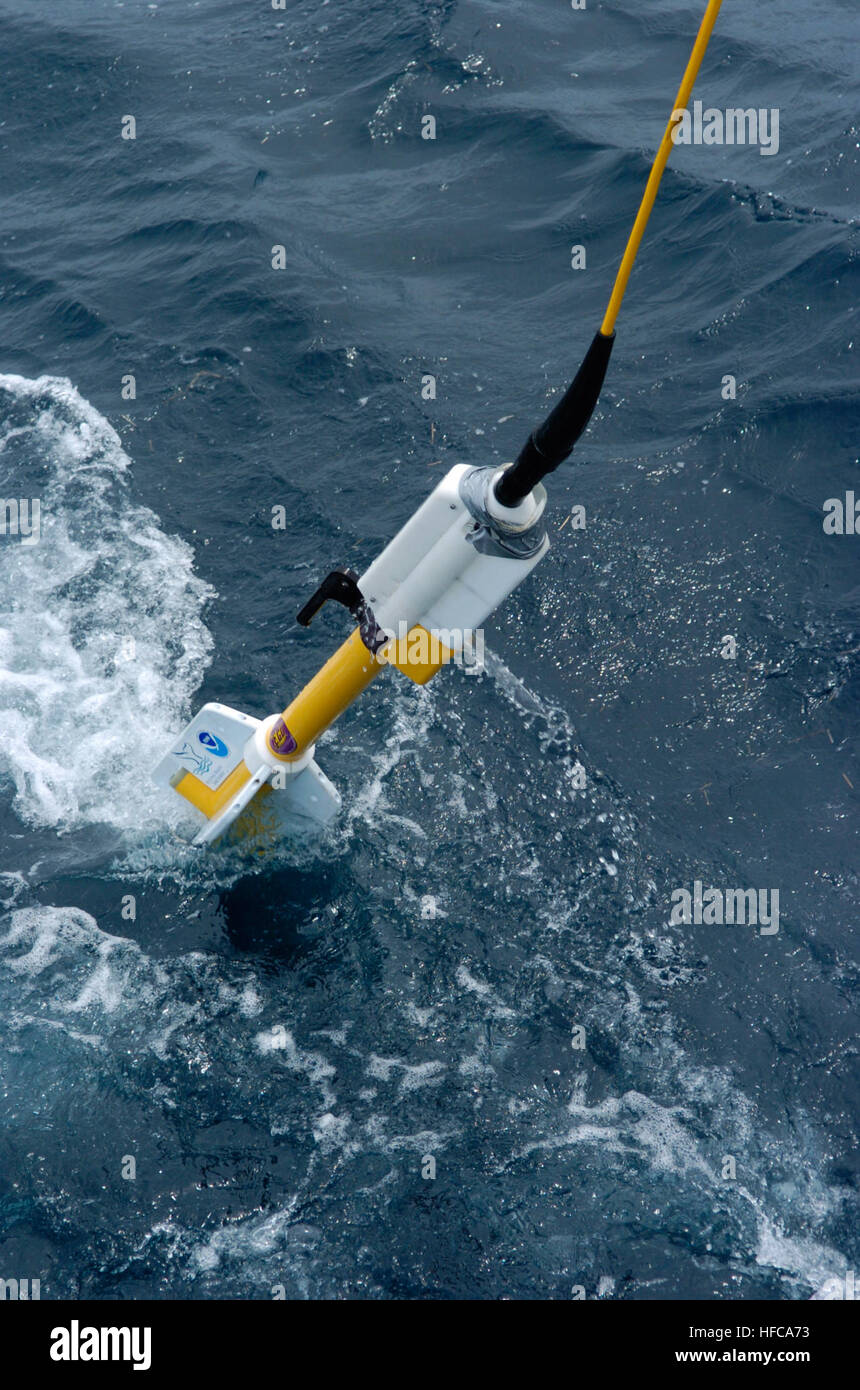 Geometrics g 882 magnetometer hi-res stock photography and images - Alamy